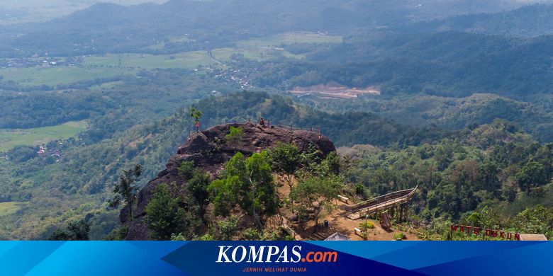Watu Dukun Manyaran, Wonogiri, Wisata Instagramable di Tengah Perbukitan
