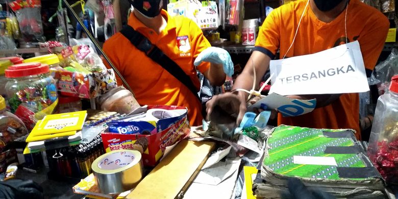 Berita Harian Pemilik Toko Di Blitar Dibunuh Terbaru Hari Ini - Kompas.com Berita Harian Pemilik Toko Di Blitar Dibunuh Terbaru Hari Ini - Kompas.com