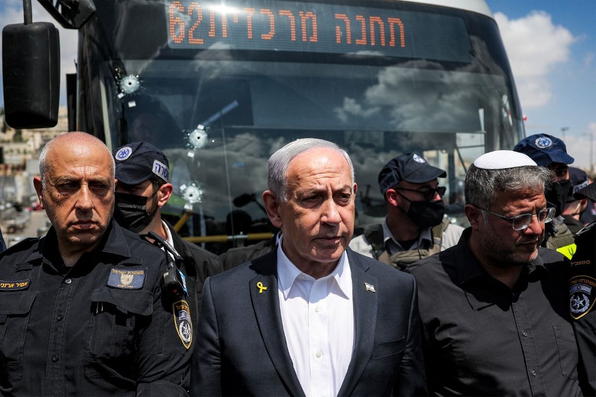 Penembakan di Halte Bus Yerusalem: 5 Warga Israel Tewas, 11 Luka-luka