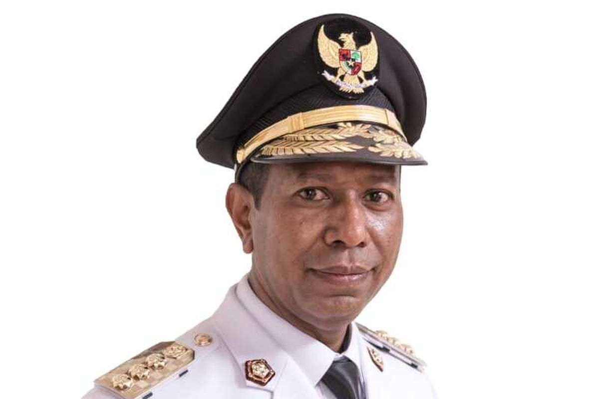 Profil Apolo Safanpo-Paskalis Imadawa, Inisiator Ratusan Beasiswa dan ... Profil Apolo Safanpo-Paskalis Imadawa, Inisiator Ratusan Beasiswa dan ...
