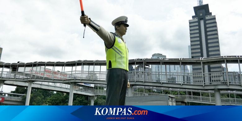 Pernah Lihat Patung Polisi di Semanggi? Ini Fungsinya...