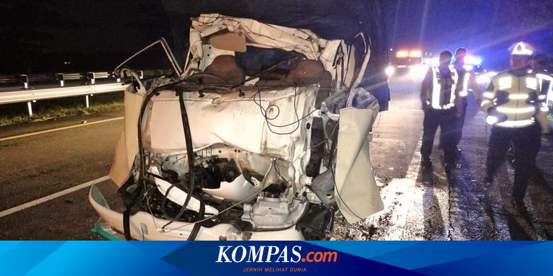 Pikap Muatan Sayur Tabrak Truk di Tol Gempol-Pasuruan, 3 Tewas