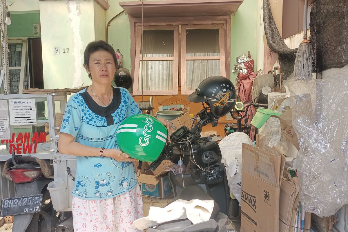 Cuma Ingin Pesanan Dibayar, Rosdewi Driver Ojol Jambi Kehilangan Akun dan Kini Jadi Pemulung