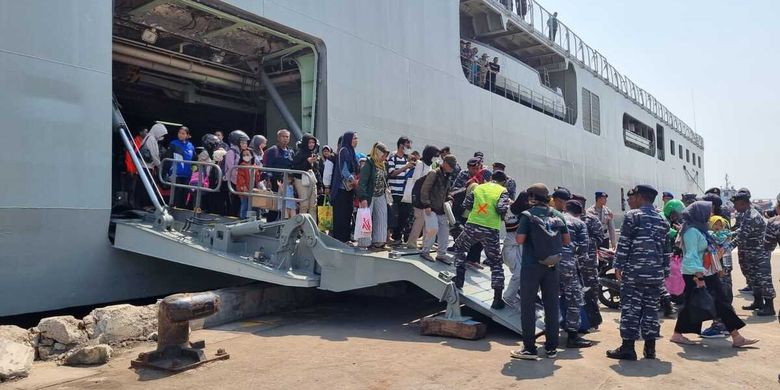 Berita Harian Mudik Gratis Dengan Kapal Perang Terbaru Hari Ini - Kompas.com