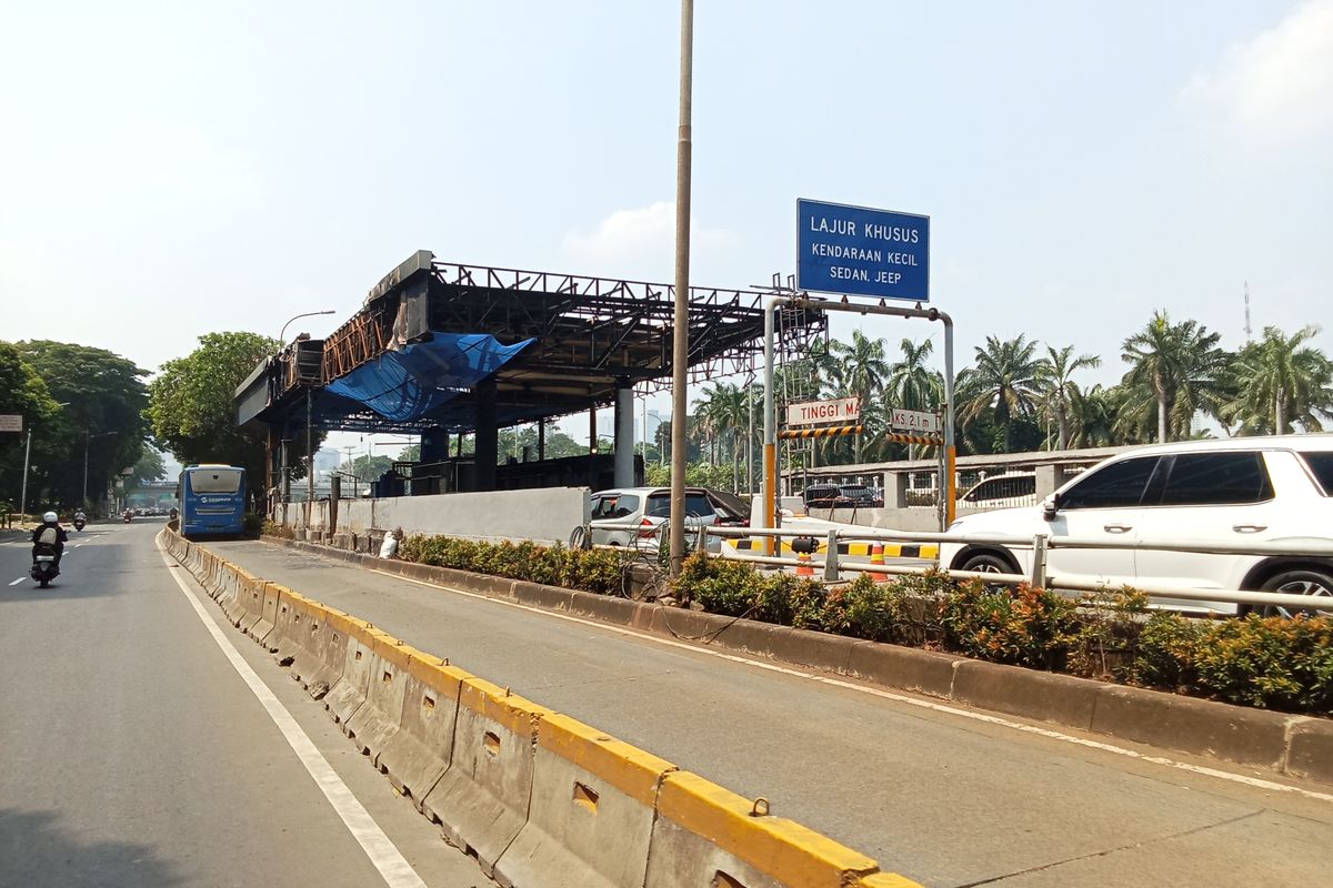 Akses Tol Pejompongan ke Arah Cawang Dibuka Parsial Senin Pagi