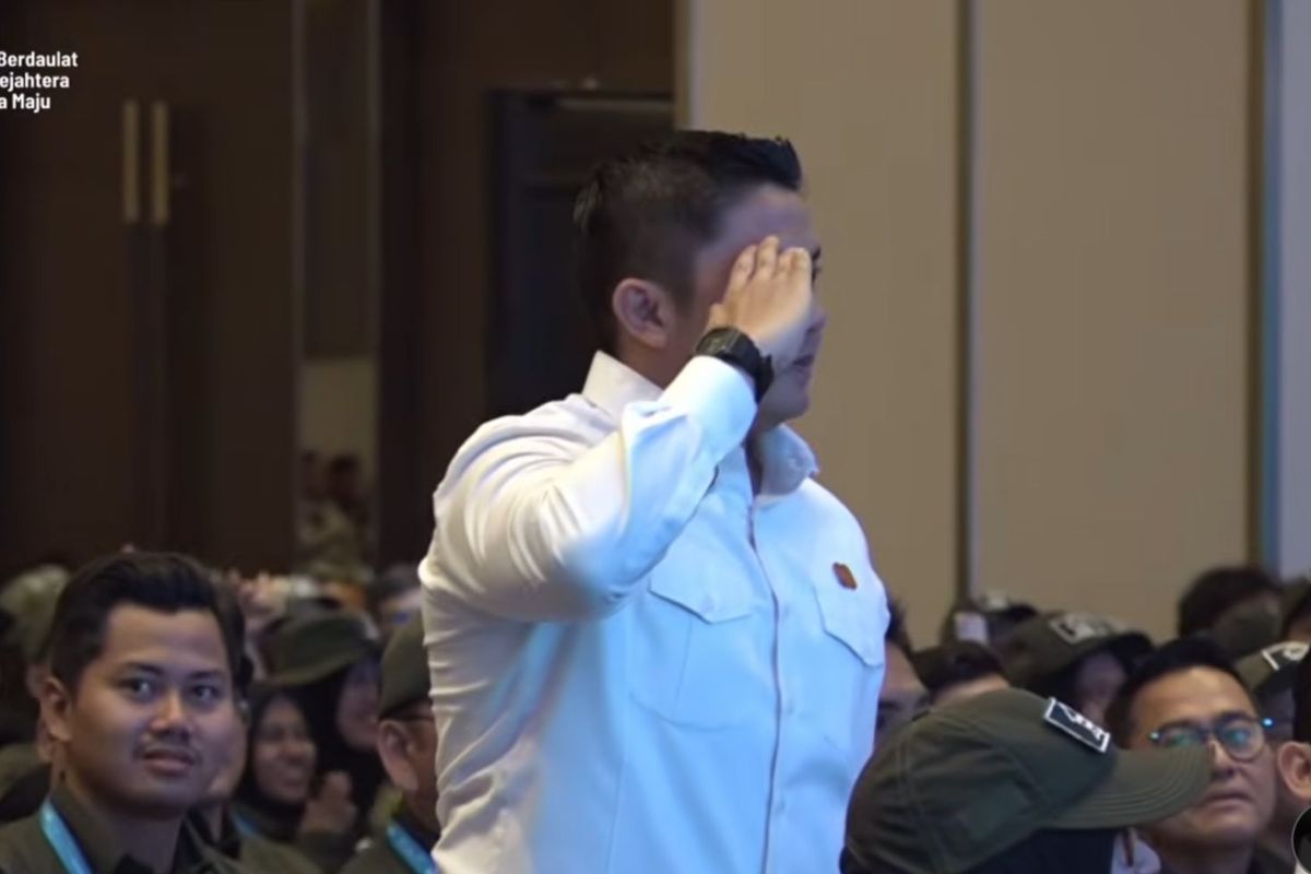 Tepuk Tangan Riuh Guru untuk Seskab di Hadapan Prabowo, Mensos: Pak ...