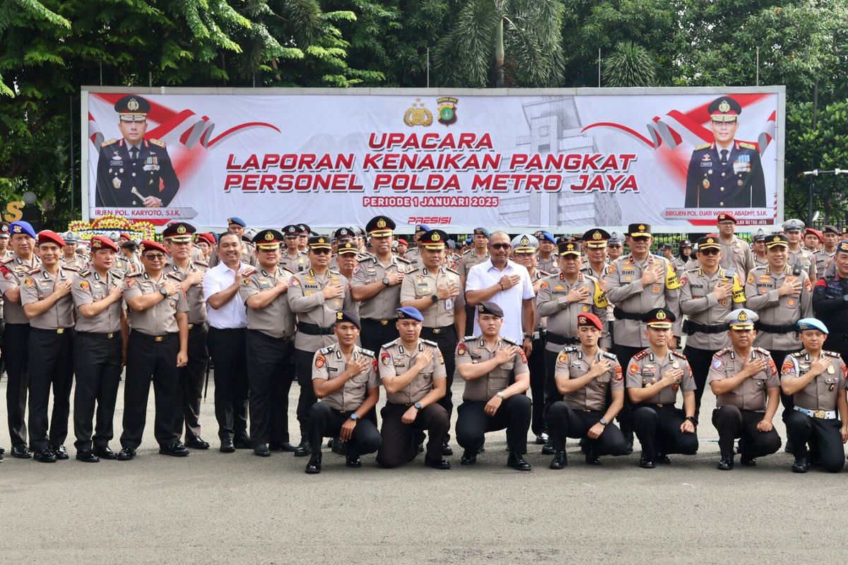 Kapolda Metro Jaya Naikkan Pangkat 1.178 Personel di Akhir Tahun