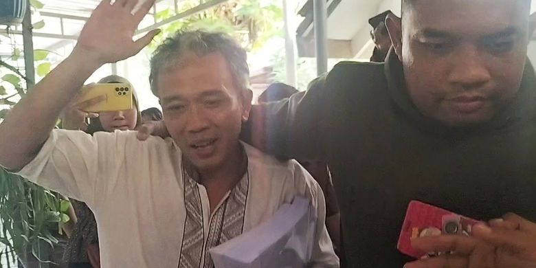 Berita Harian Penuduh Ijazah Palsu Jokowi Dituntut 10 Tahun Penjara ... Berita Harian Penuduh Ijazah Palsu Jokowi Dituntut 10 Tahun Penjara ...