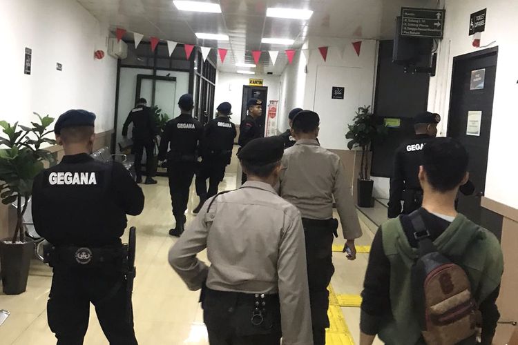 Jelang Vonis Ferdy Sambo dan Putri Candrawathi, Tim Gegana Sterilisasi ...