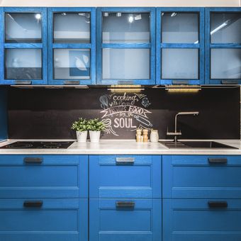 7 Warna Kitchen Set Ini Bisa Membuat Dapur Tampak Lebih Luas