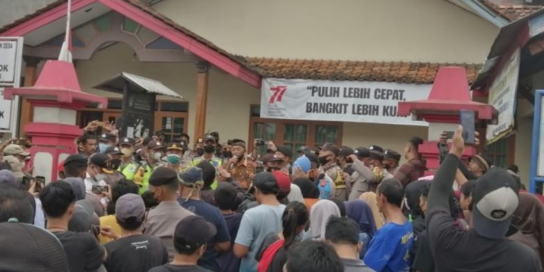 Berita Harian Perangkat-desa-mogok-kerja Terbaru Hari Ini - Kompas.com