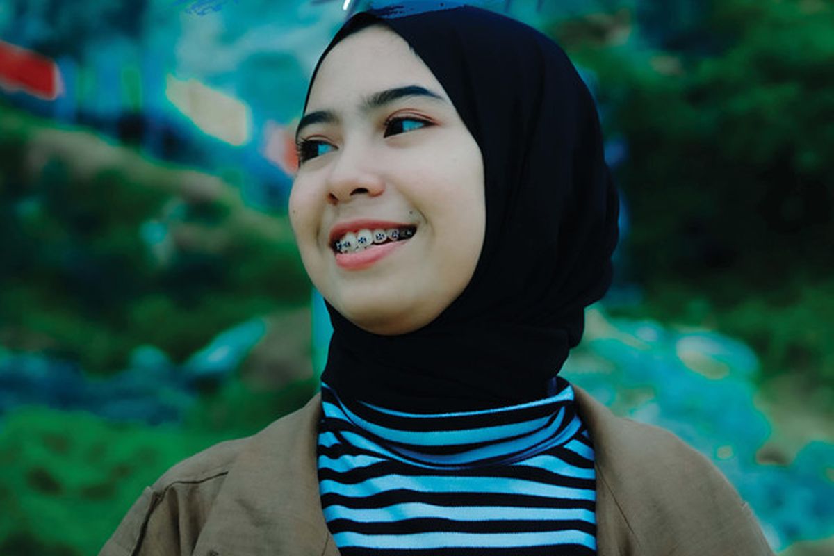 Lirik dan Terjemahan Lagu Usingkerru Peddiku - Dianty Oslan