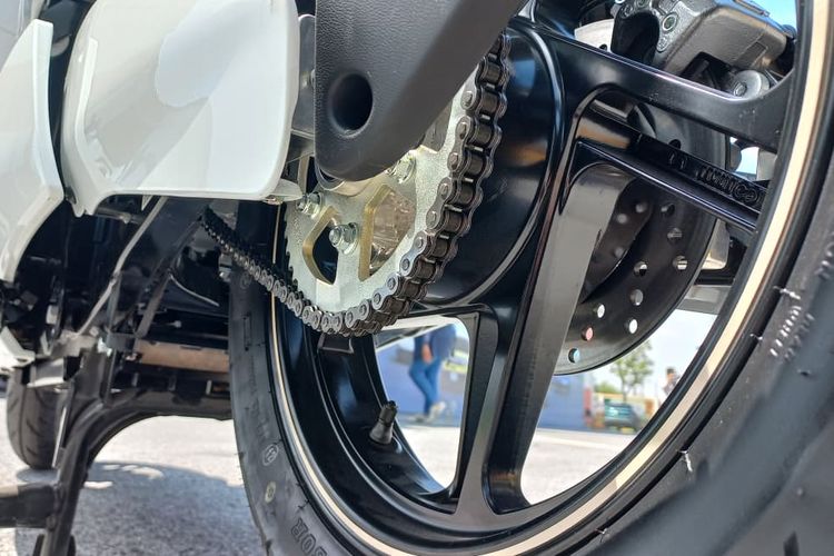 Uji Coba VinFast Theon S: Motor Listrik Futuristik Masih Pakai Rantai