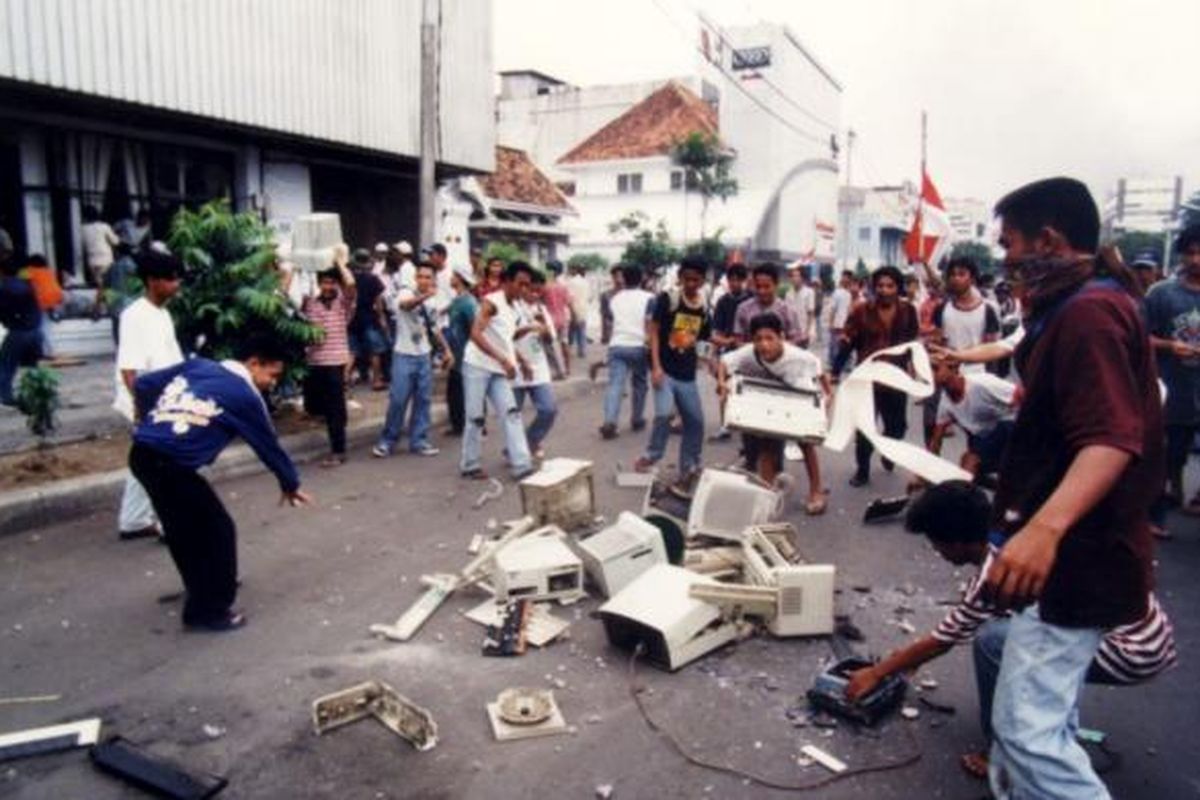 Sejarah 15 Mei 1998: Puncak Kerusuhan Mei yang Mempercepat Reformasi