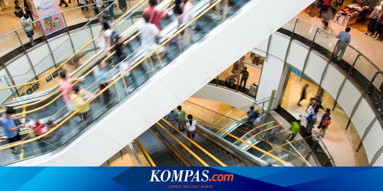 Mal Sepi, Benarkah Daya Beli Masyarakat Melemah?