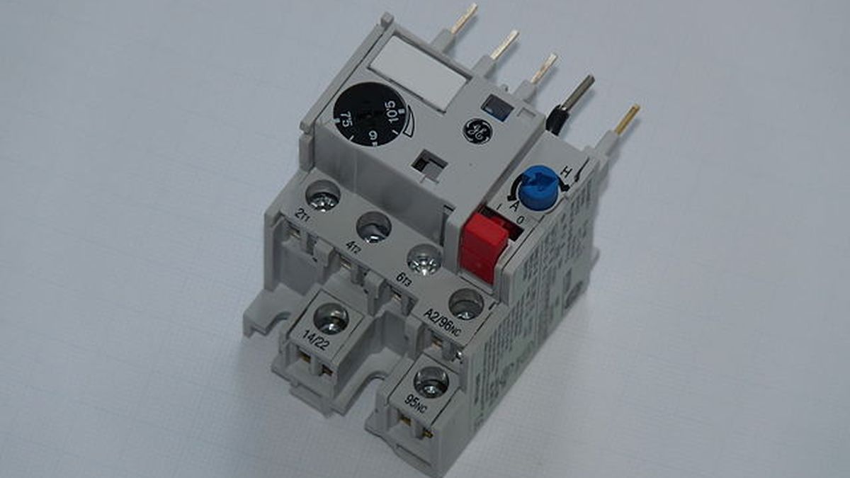 TOR (Thermal Overload Relay): Pengertian, Fungsi, Bagian, dan Prinsip Kerja