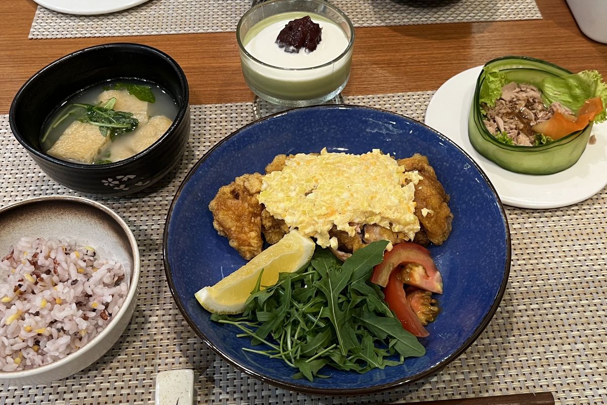 Tempat Kursus Masak di Jakarta Hadirkan Menu Rumahan Otentik Jepang