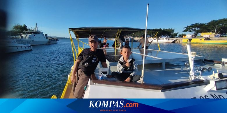 Sensasi Naik Kapal Listrik Keliling Pantai Marina Boom Banyuwangi