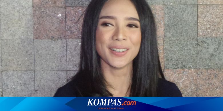 Ingin Busana Lebaran, Dhea Ananda Beri "Kode Cantik" ke Suami