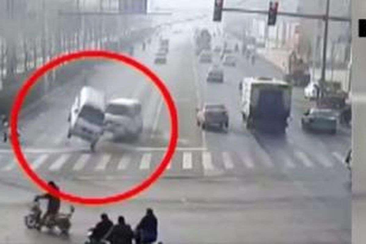 Misteri "Mobil Melayang" di China Terungkap