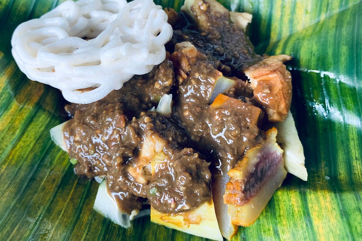 Rujak Cingur, Ikon Kuliner Surabaya yang Kaya Rasa