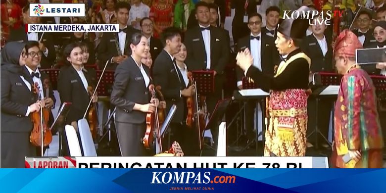 Pakai Baju Adat Ageman Songkok Singkepan Ageng Jokowi Dari Keraton