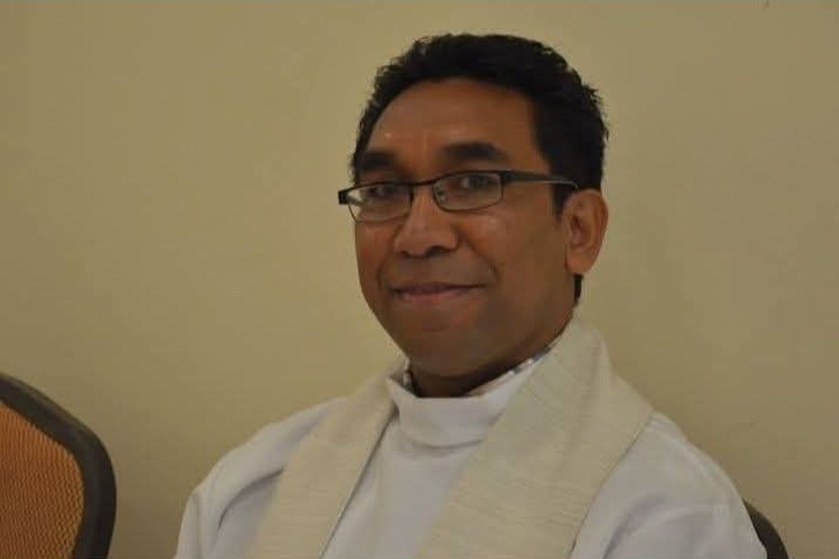 Paus Leo XIV Tunjuk Romo Hans Menteiro Jadi Uskup Larantuka