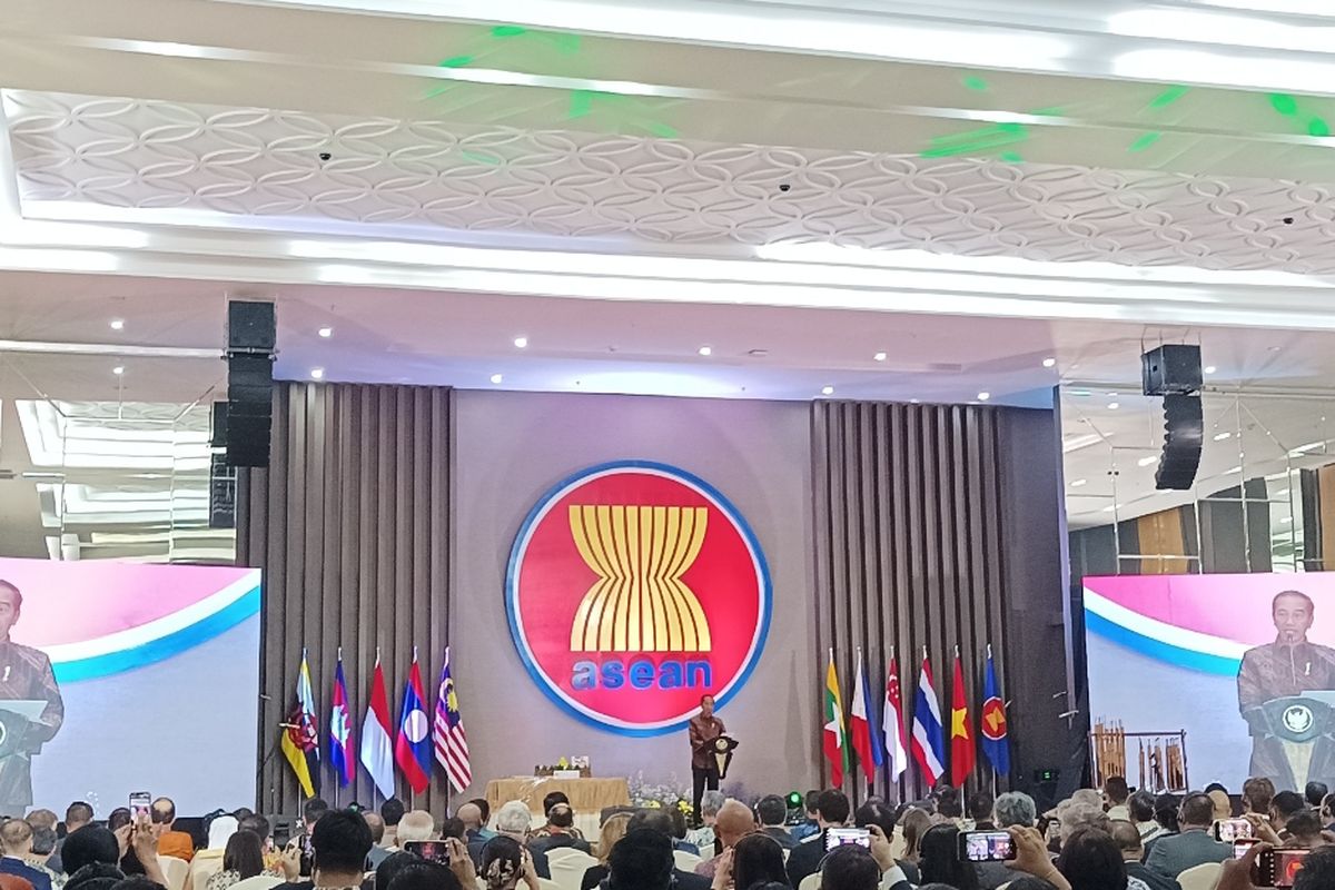 Jokowi: Selamat Ulang Tahun ASEAN, Mari Bekerja Sama Buat ASEAN Jadi ...