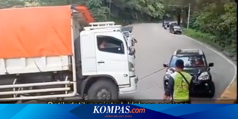 Di Balik Jalur Maut Tanjakan Sitinjau Lauik, Ada Para YouTuber yang Meraup Jutaan Rupiah