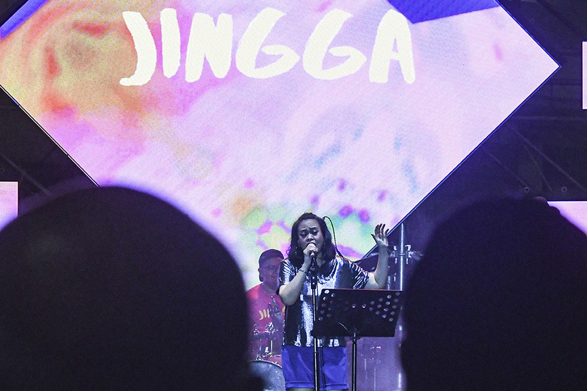 Lirik dan Chord Lagu Tentang Aku - Jingga