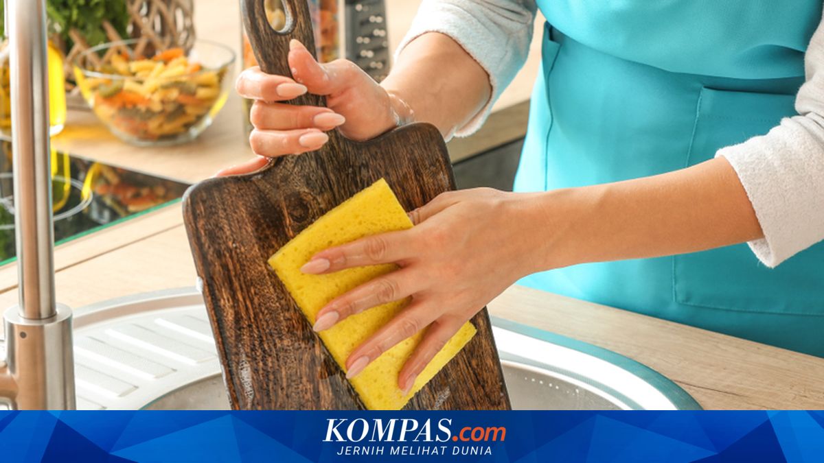Cara Menghilangkan Bau Bawang dari Talenan Kayu