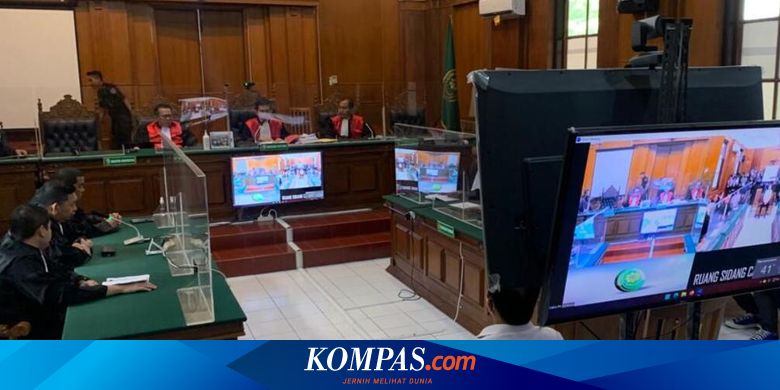 Polisi Terdakwa Tragedi Kanjuruhan Divonis Bebas karena Gas Air Mata Tertiup Angin