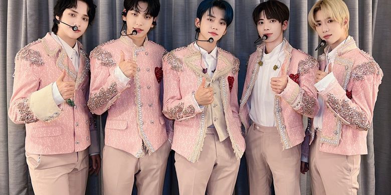 Berapa Tinggi Badan Member TXT? Berikut Ini Profil 5 Member TXT yang ...