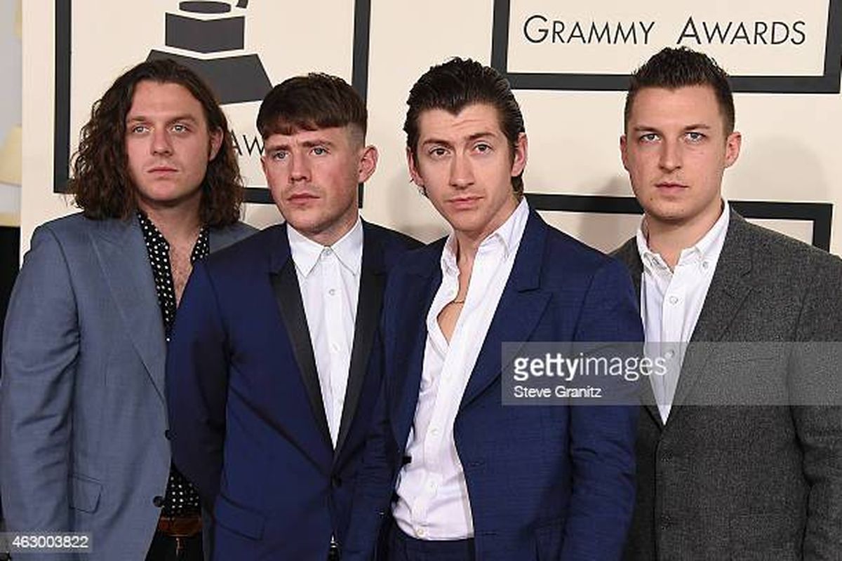 Arctic Monkeys Rilis Lagu Baru "Opening Night" untuk Bantu Anak-anak ...