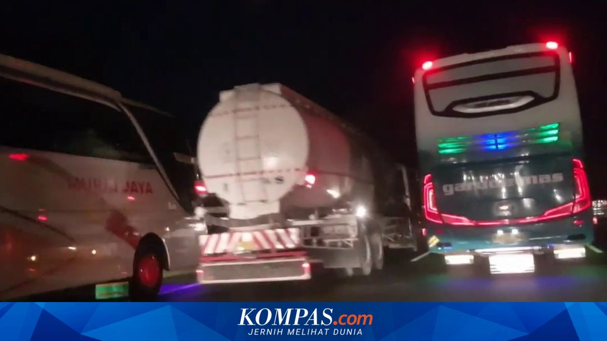 Pahami Perbedaan Penggunaan Lampu Sein Bus di Jawa dan Sumatera