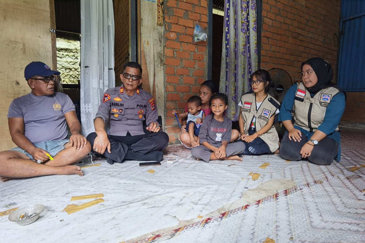 Kisah Polisi di Perbatasan RI – Malaysia Dirikan Kampung Literasi ...