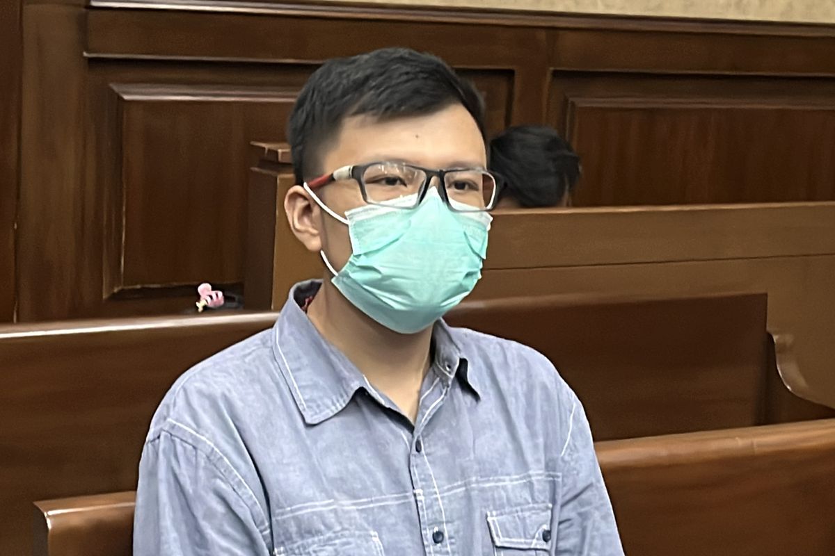 Bantah Berpacaran, Ronald Tannur Mengaku Hanya TTM dengan Mendiang Dini ...