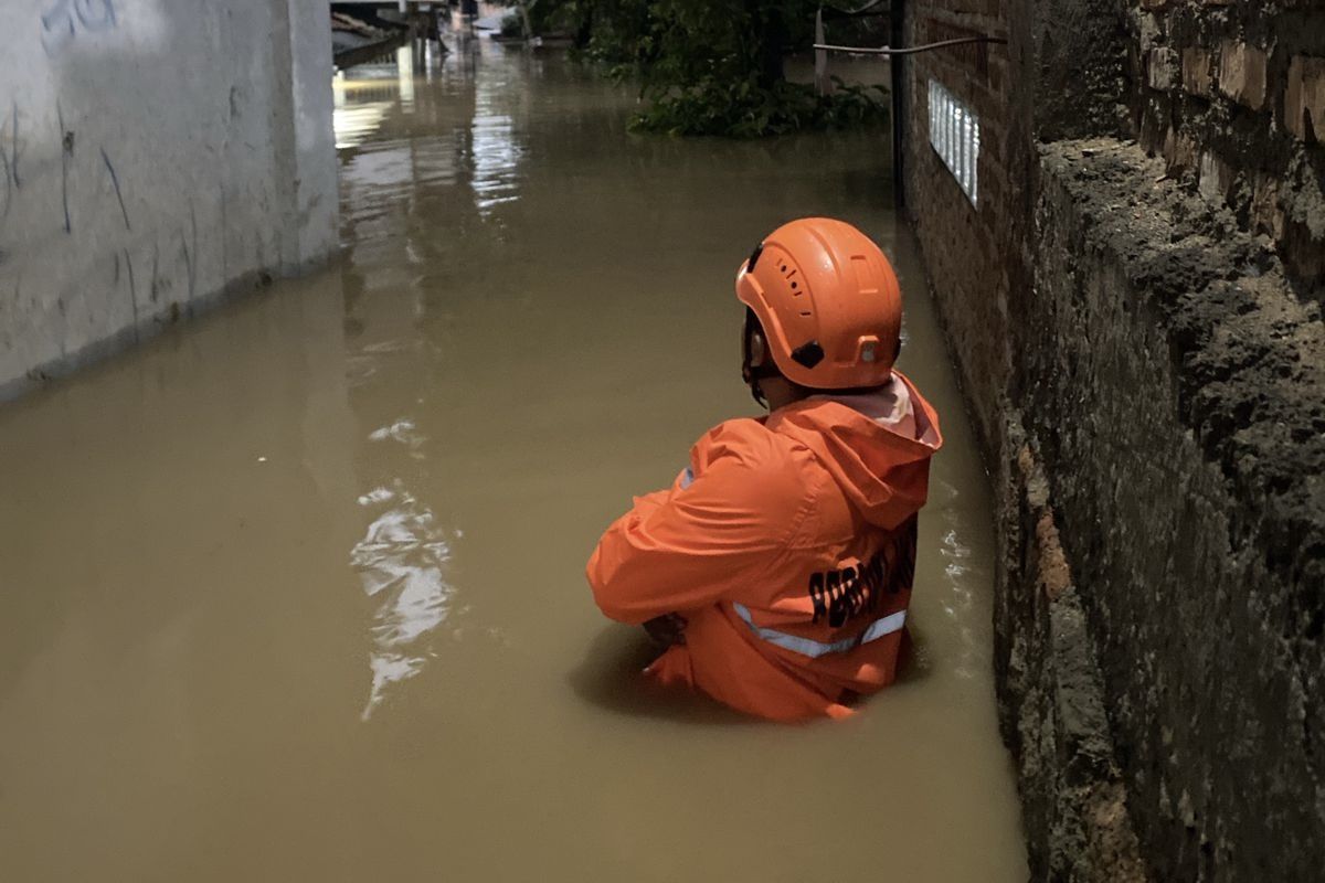 Lokasi Banjir di Jakarta Hari Ini: 51 RT Terendam, Air Capai 3 Meter