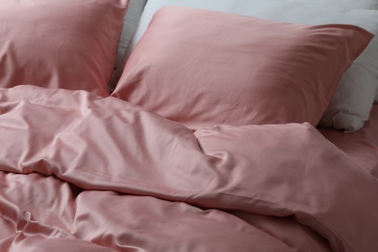 Cara Mencuci Seprai Satin agar Tetap Halus dan Tahan Lama