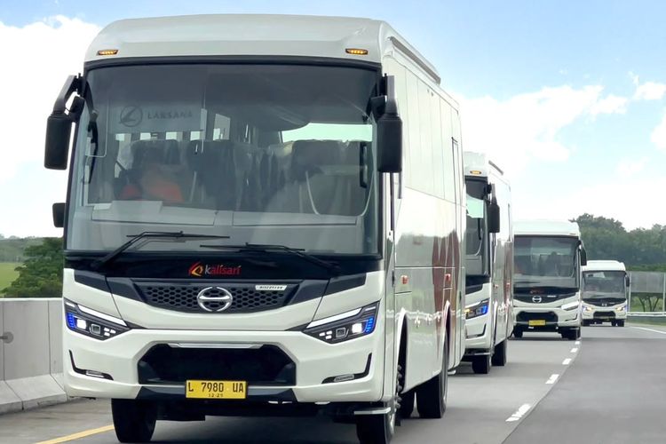 Foto : PO Kalisari Citra Jaya Tambah 6 Bus Baru Karya Karoseri Laksana