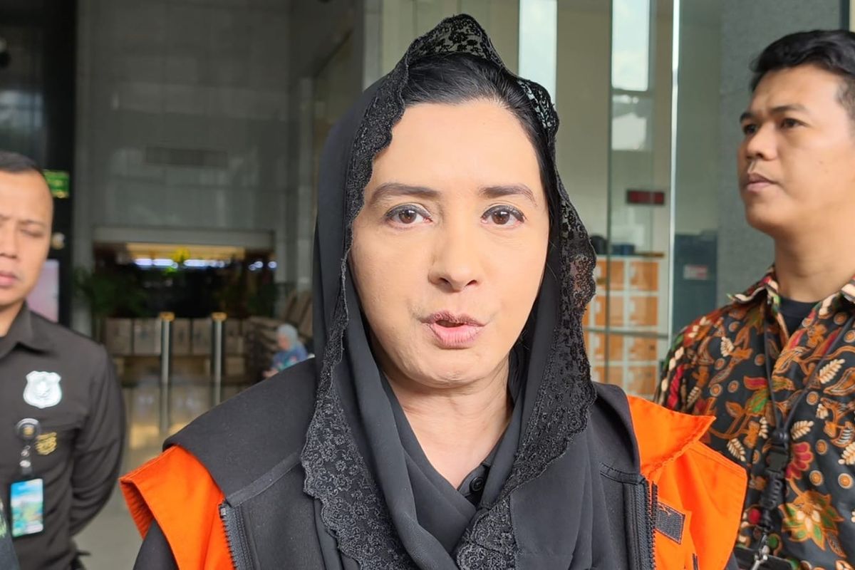 KPK Perpanjang Masa Penahanan Bupati Pekalongan Fadia Arafiq