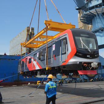 KAI Operasikan 3 KRL dari China untuk Rute Cikarang Line dan Bogor Line