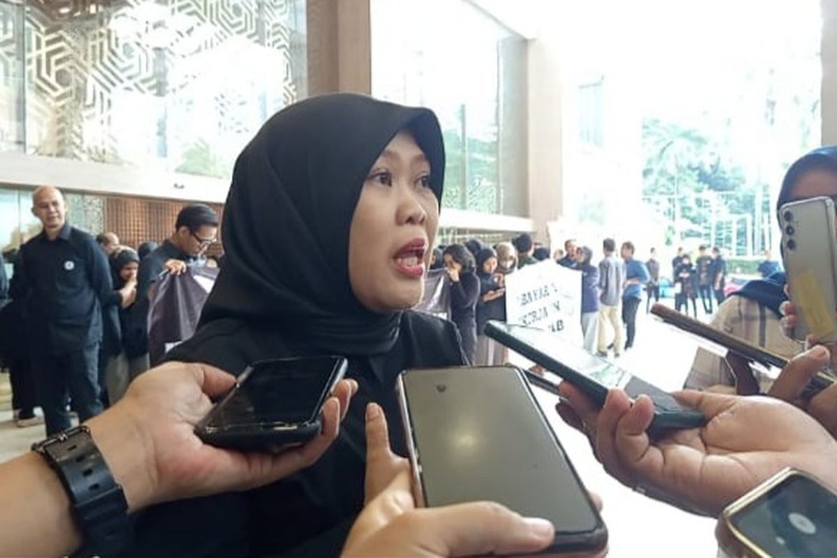 Pemecatan Pegawai Kemendikti Berbuntut Demo, Berawal dari Salah Letakkan Meja