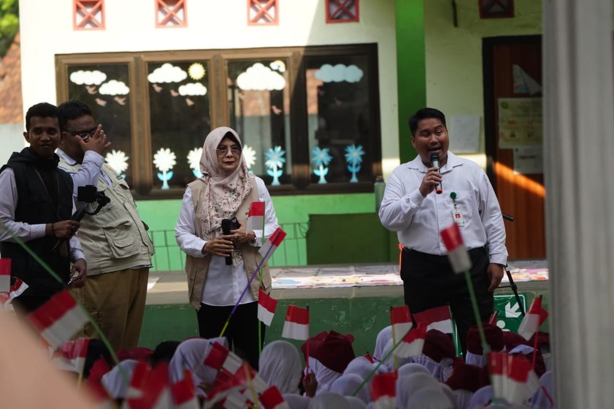 Datangi Sekolah di Bekasi, Kemensos Galakkan Kampanye Antiperundungan ...
