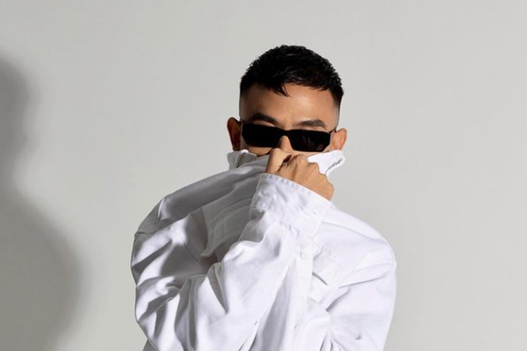 Lagu "Swipe" Miliknya Viral di TikTok Indonesia, Siapa Sosok Alyph?