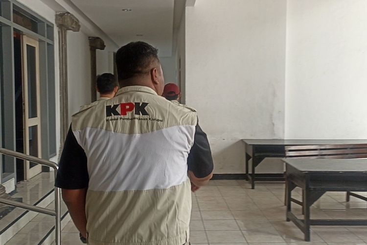 Foto : 5 Fakta Kantor Wali Kota Semarang Digeledah KPK Foto : 5 Fakta Kantor Wali Kota Semarang Digeledah KPK