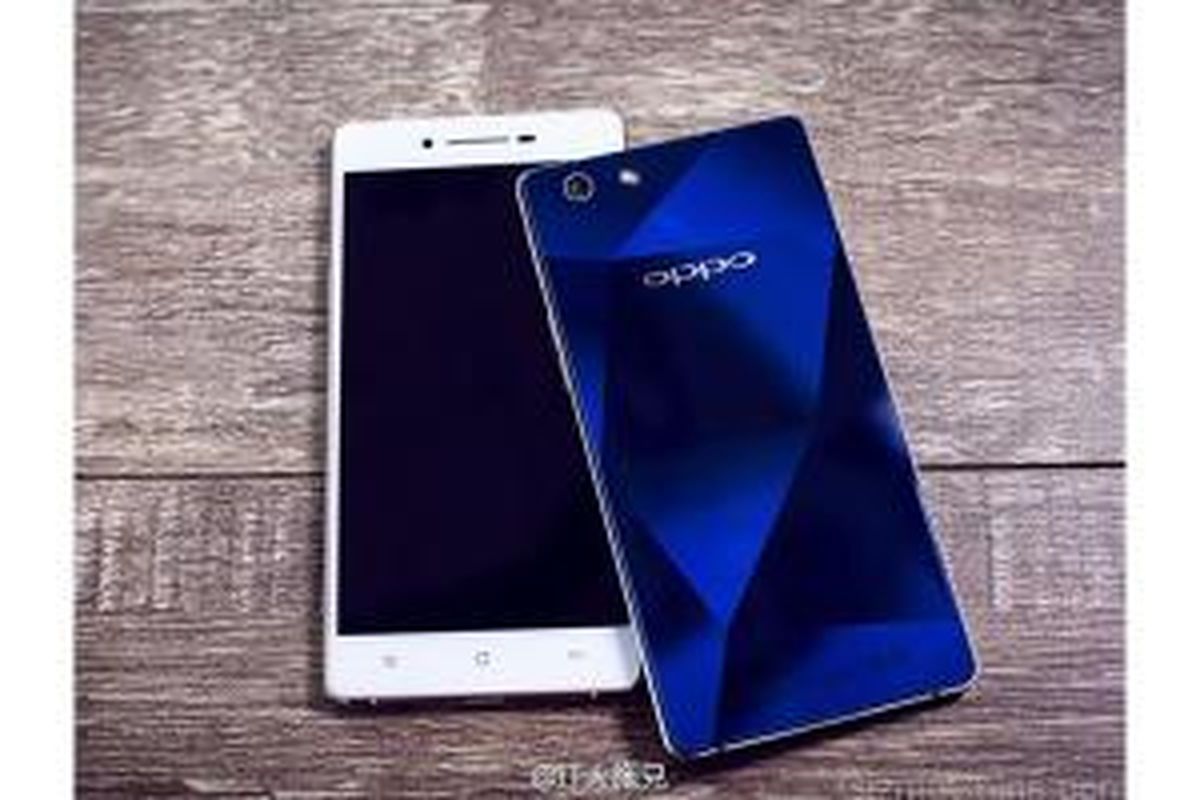 Oppo Resmikan R1C, Android Berpunggung Safir