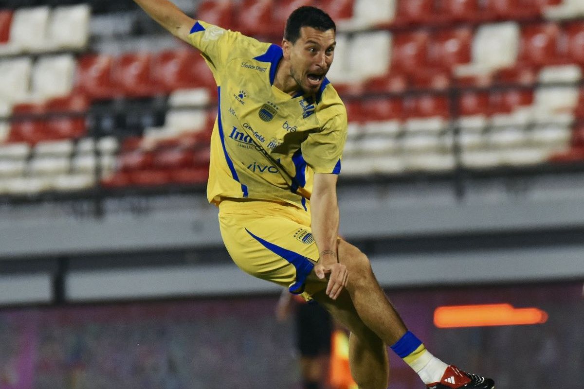 Persib Cemaskan Thom Haye dan Eliano Reijnders Usai Pulang dari Timnas