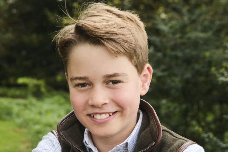 Foto Terbaru Pangeran George Rayakan Ulang Tahun ke-12