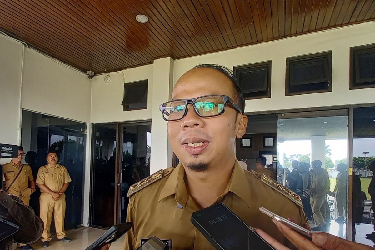 Wali Kota-Wawalkot Tasikmalaya Viman Alfarizi dan Dicky Candra Tak ...